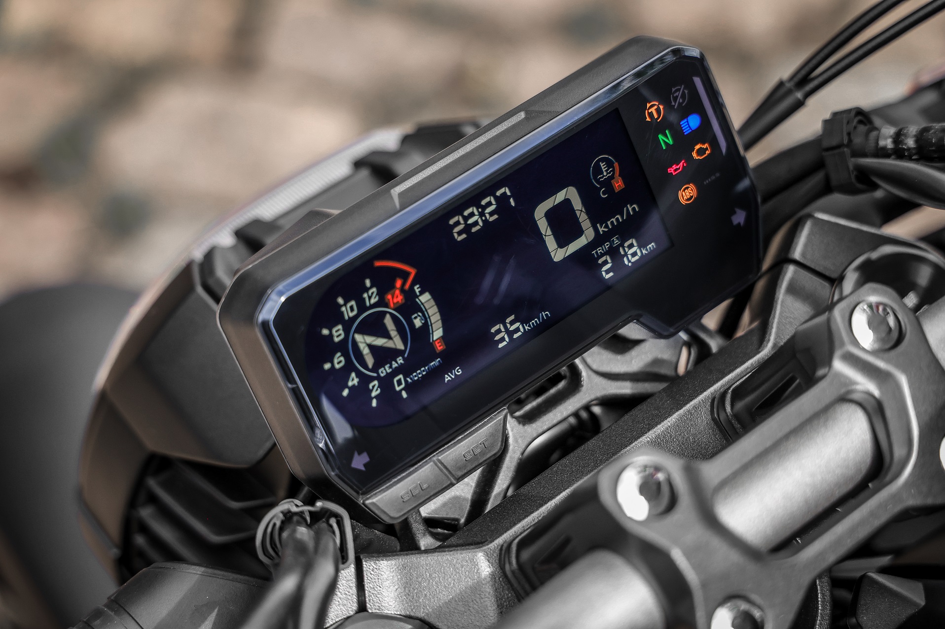 Honda CB 650R chega à linha 2023 com nova cor