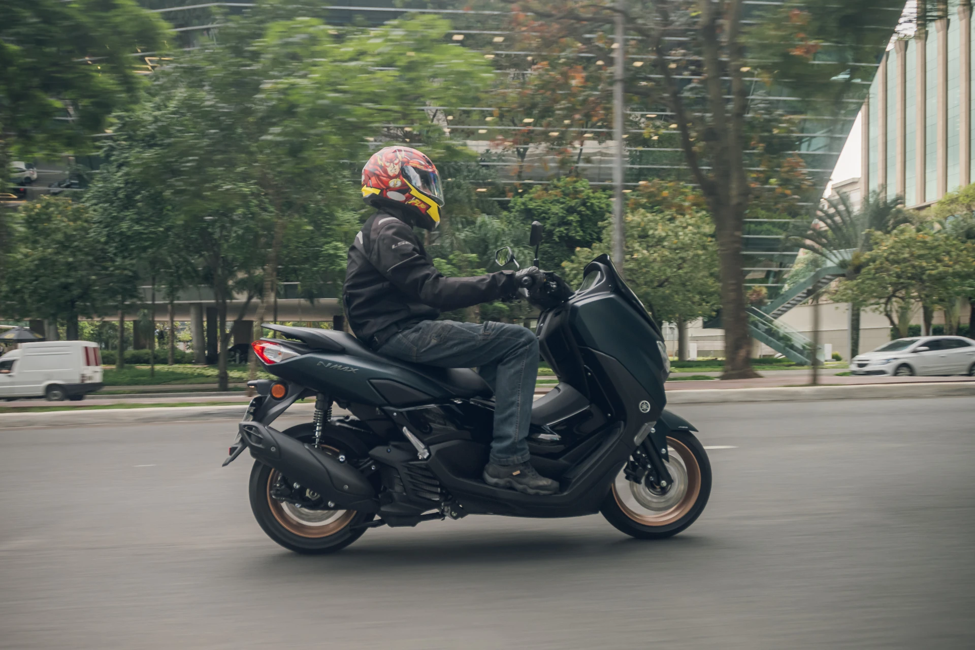 Yamaha NMax Connected ABS: as primeiras impressões
