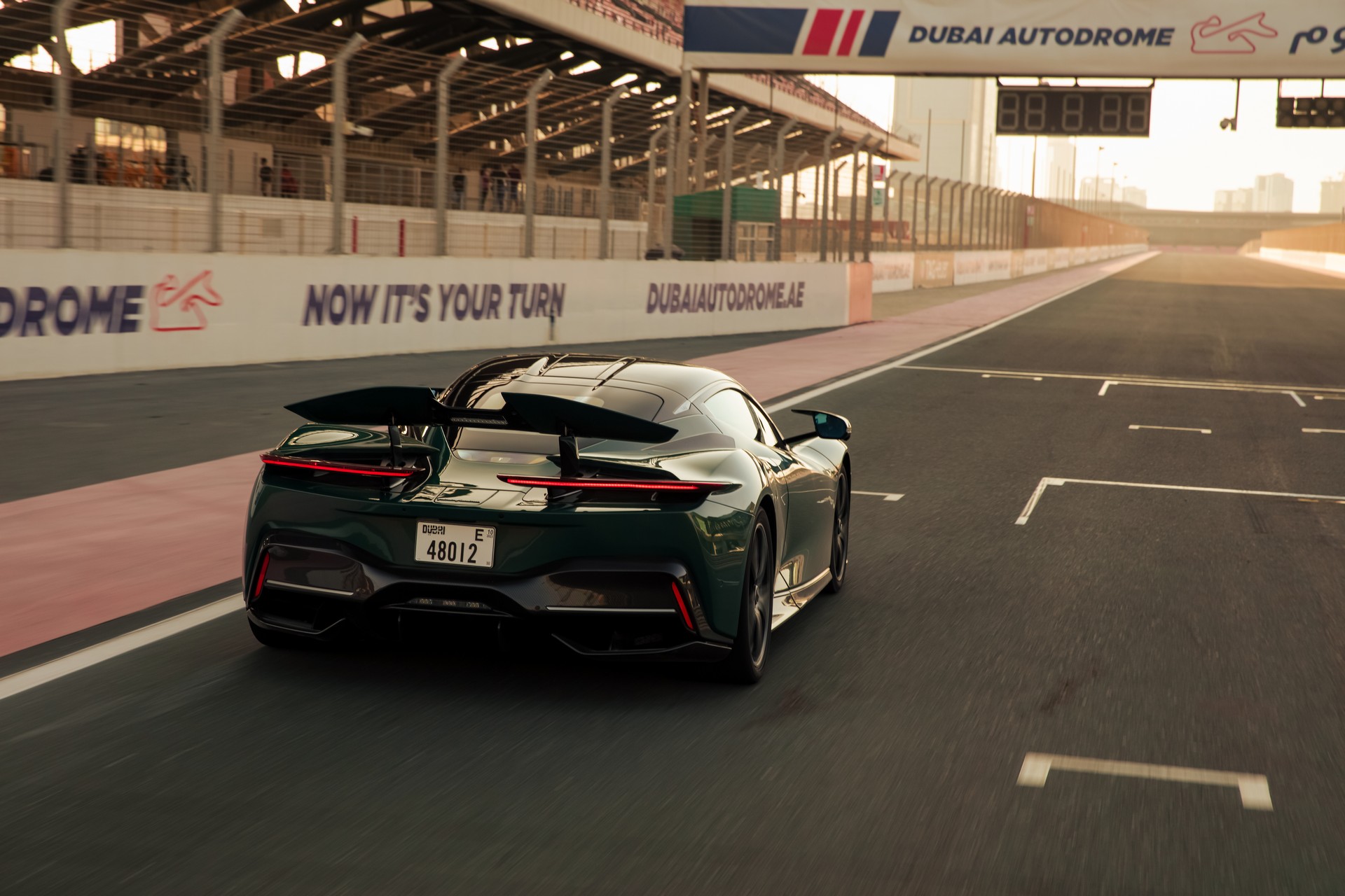 Pininfarina Battista: mais rápido que um Fórmula 1