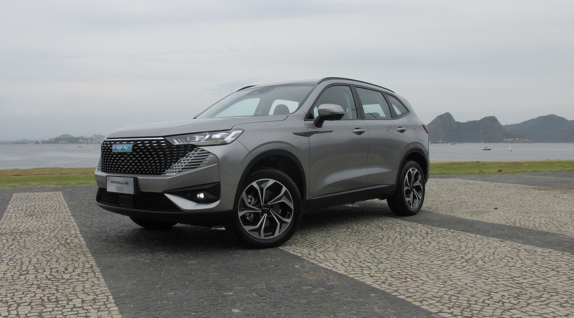 Haval H6: classe executiva com motorização híbrida