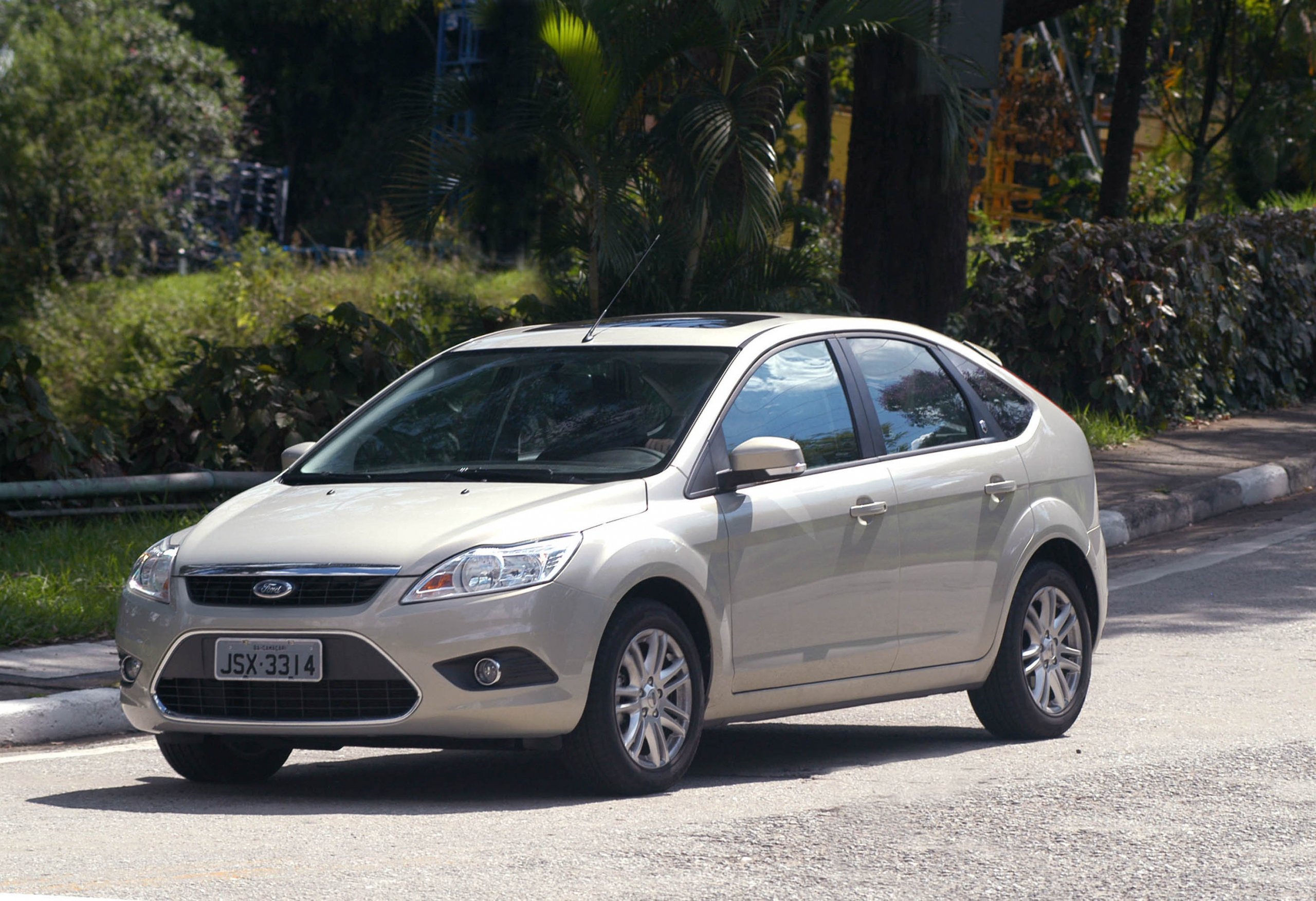 Usado Novo: Ford Focus é bem equipado e anda forte