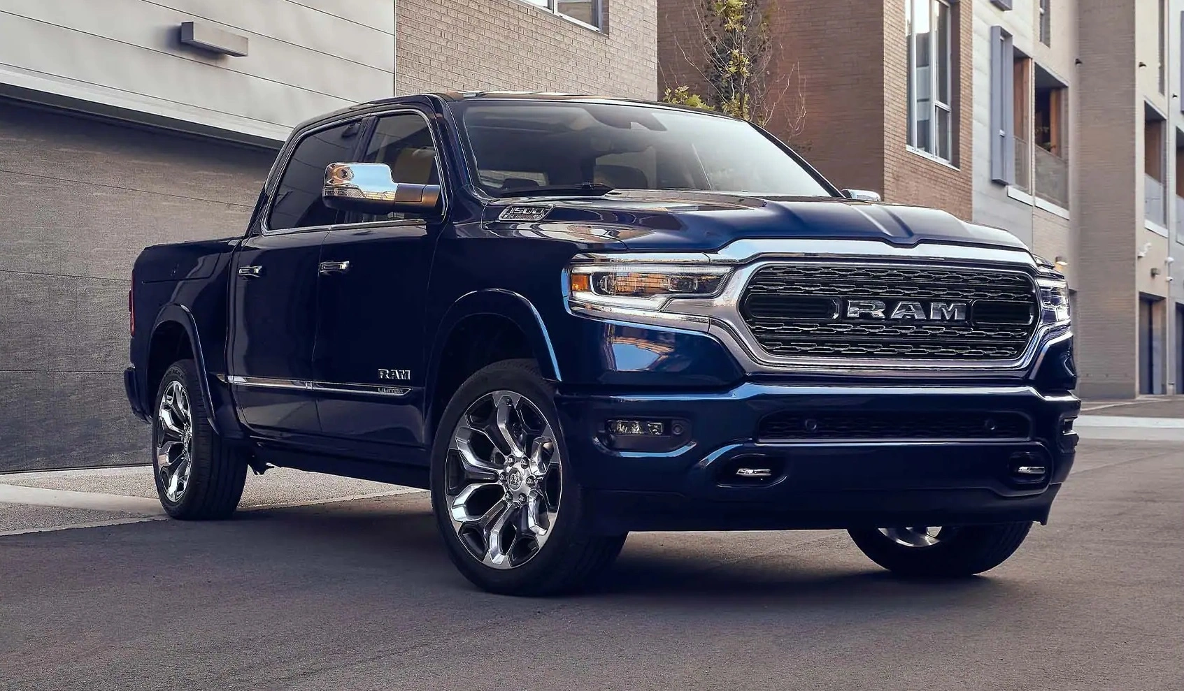 Ram 1500 Limited 2023: motor, dimensões e itens de série | Webmotors