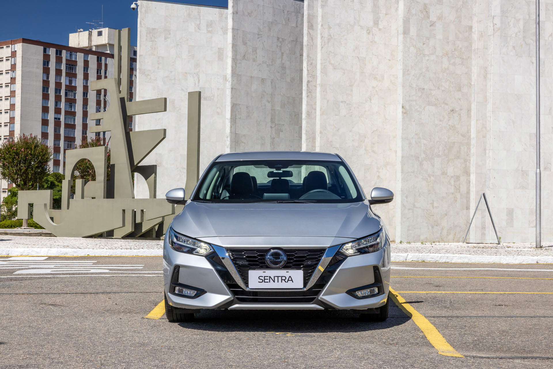 Novo Nissan Sentra é a melhor opção ao Toyota Corolla | Webmotors