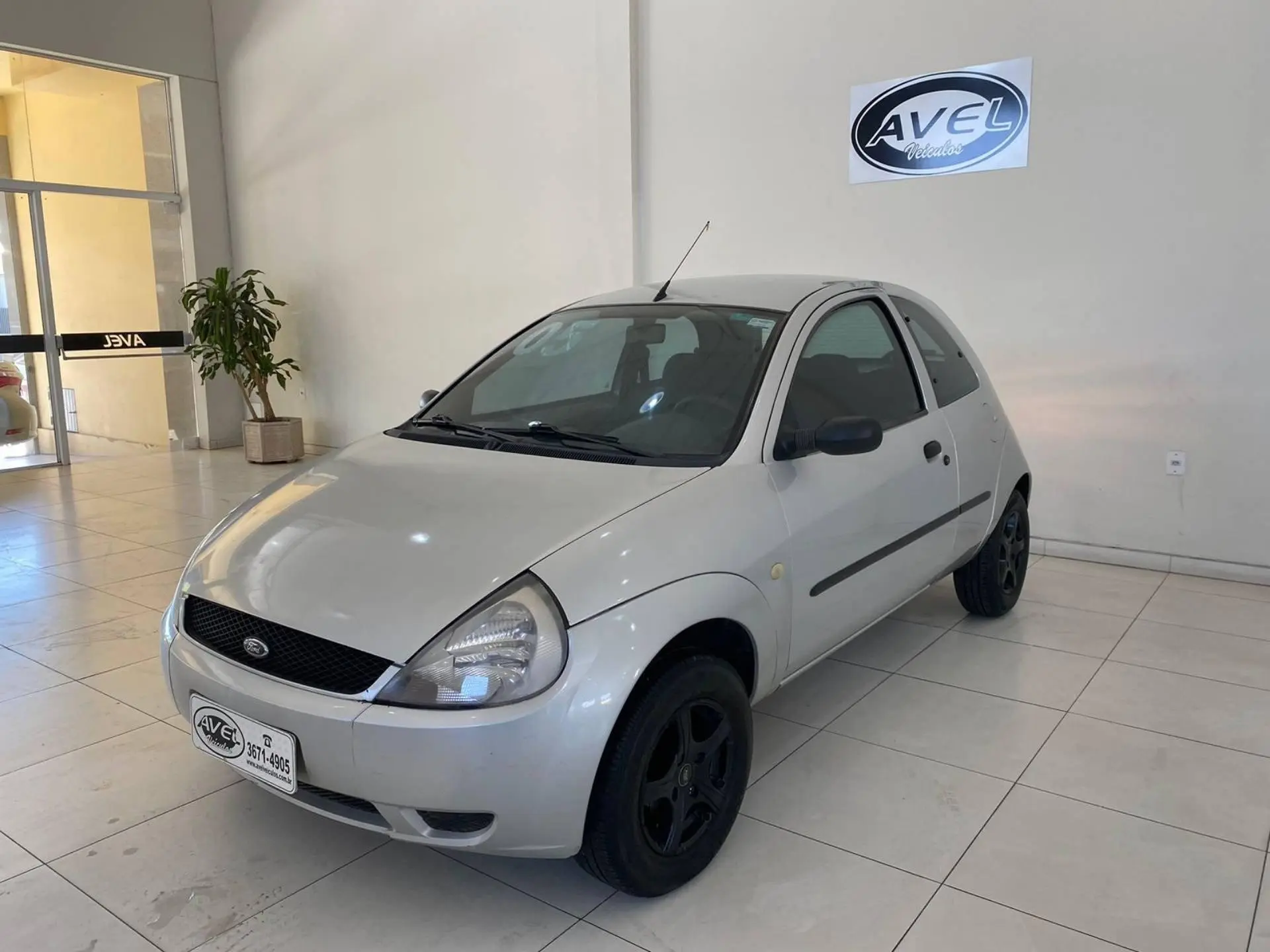 Hatch duas portas é boa opção para primeiro carro | Webmotors