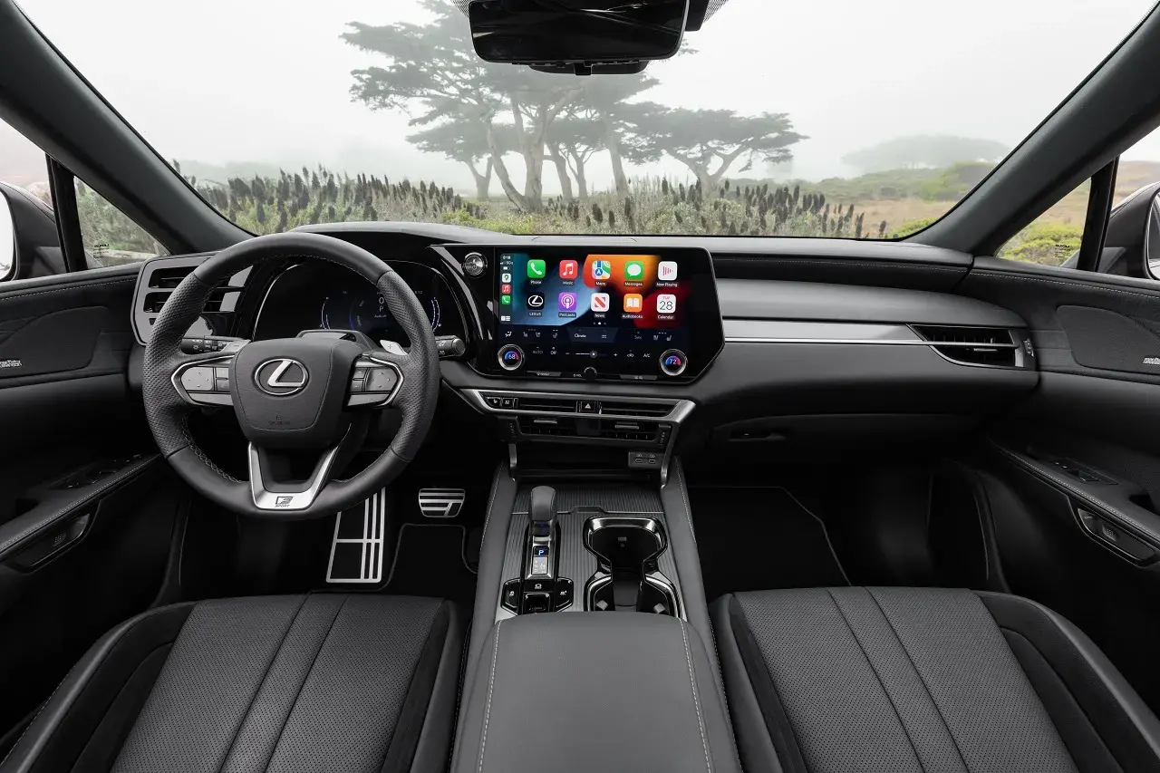 RX 500h quer marcar nova fase da Lexus no Brasil