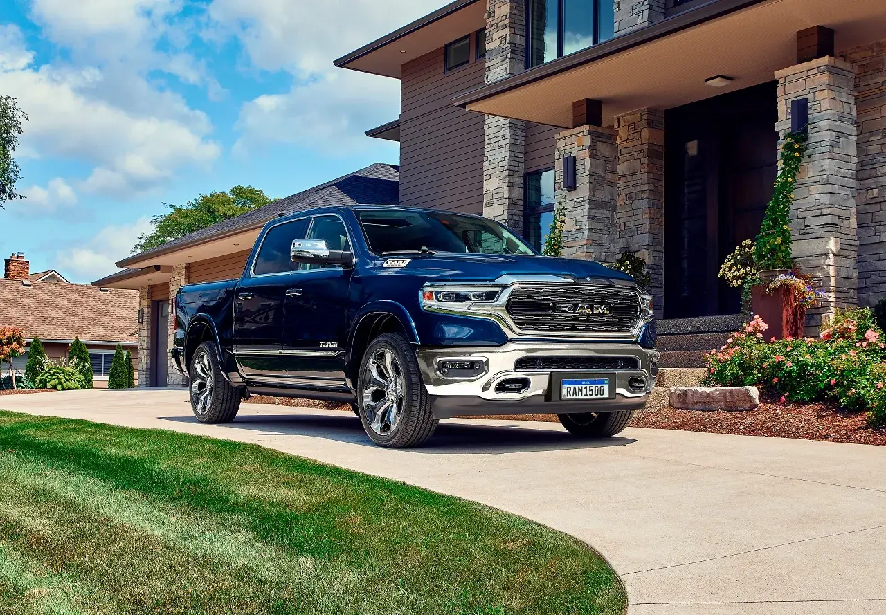 Conheça a RAM 1500 Limited, picape que chega para peitar a Ford F-150