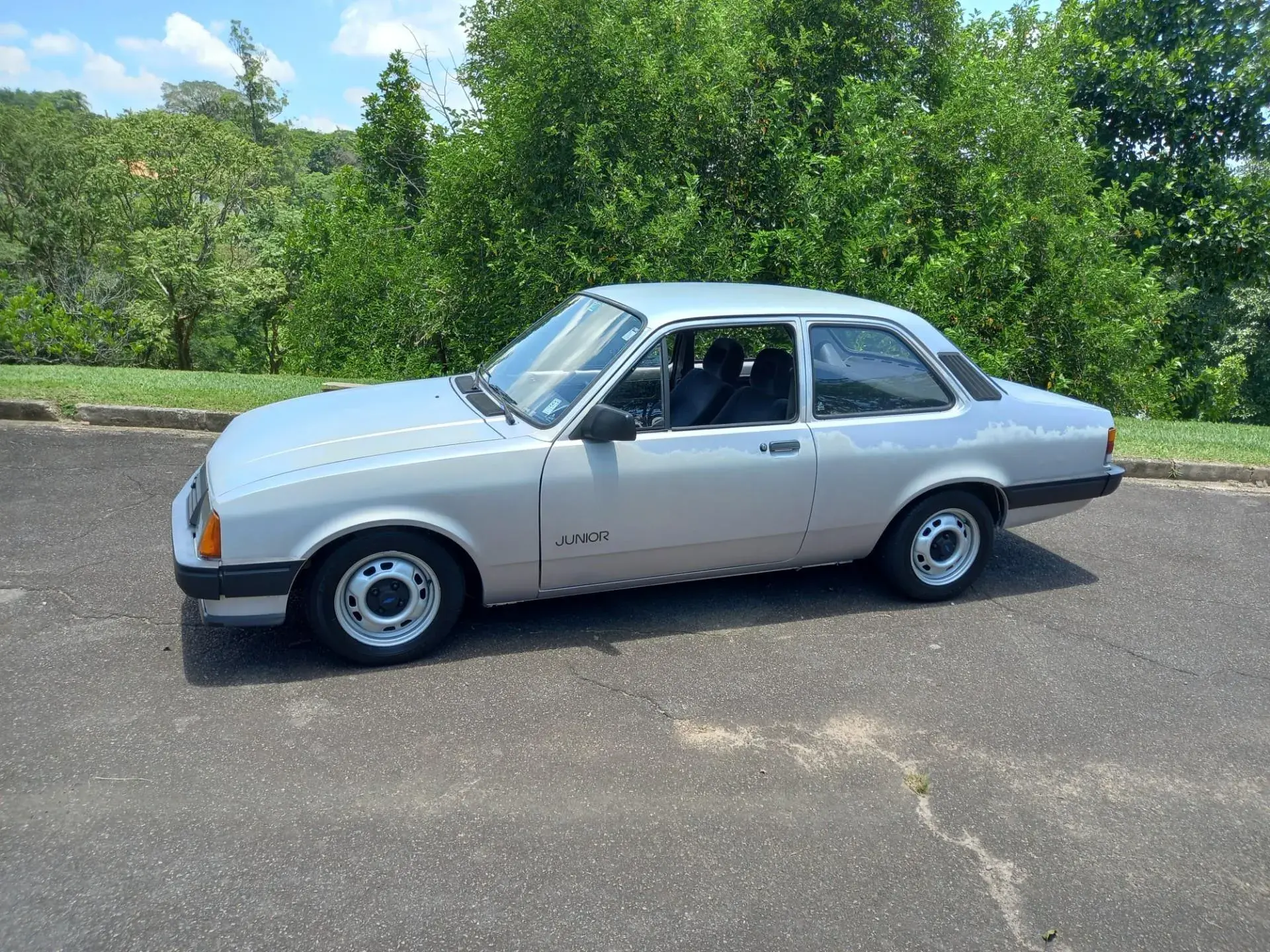 Raridades: que tal um popular clássico e barato na garagem?