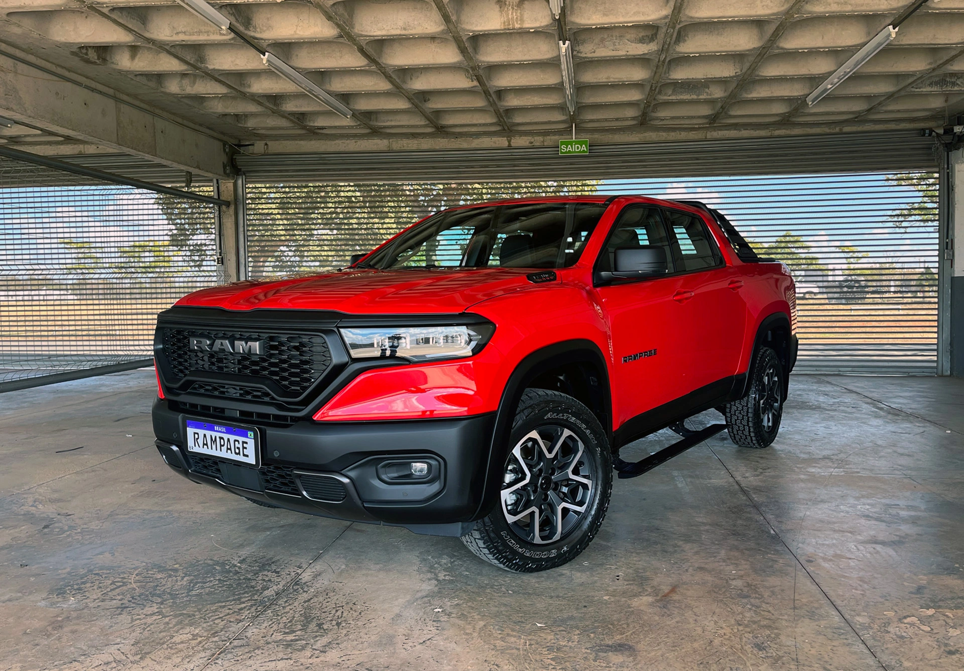 Rampage chega para ser o "Jeep Renegade da RAM" | Webmotors