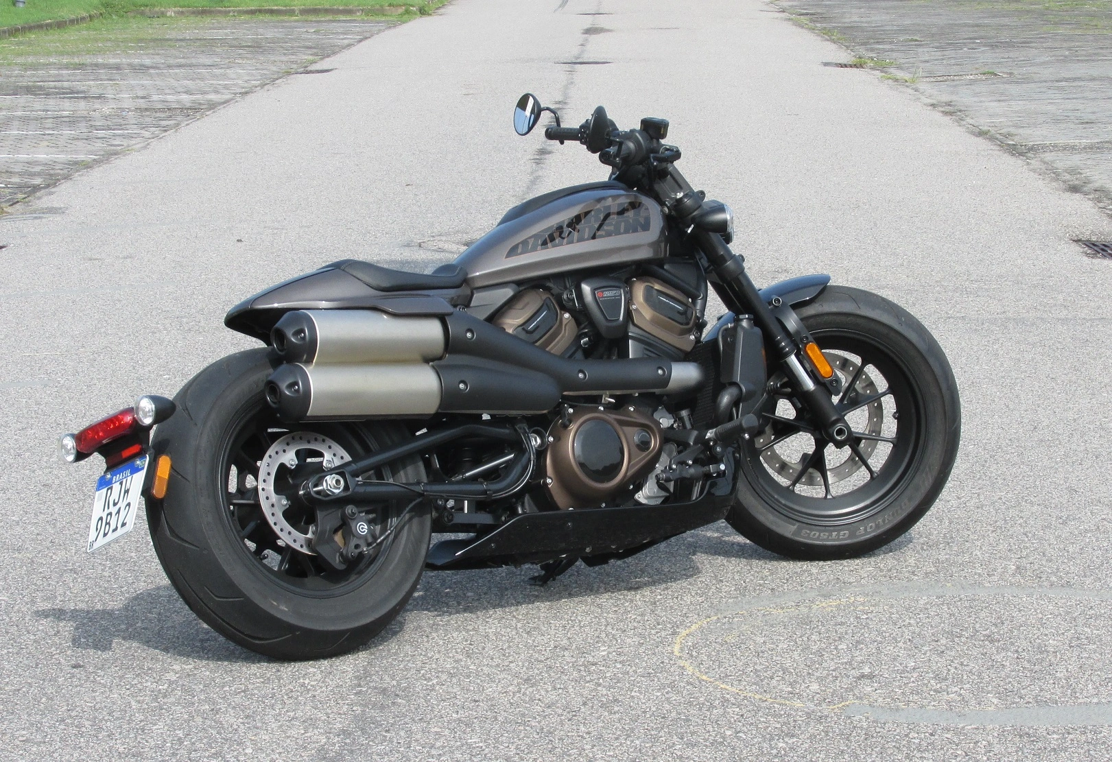 Harley-Davidson Sportster S: essa moto é um canhão | Webmotors