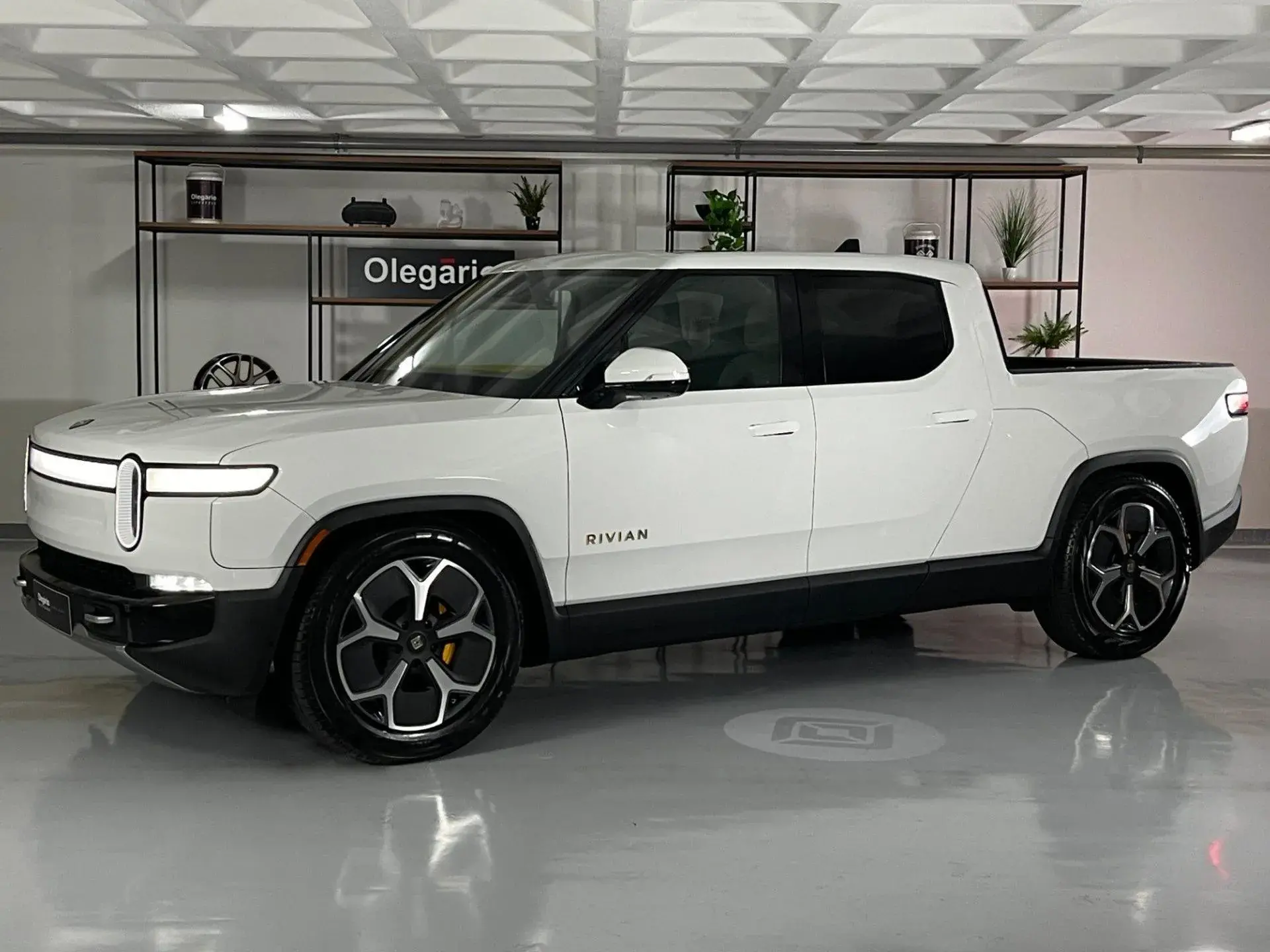 Carros 0 km exóticos que você nem sabia que estavam à venda no Brasil