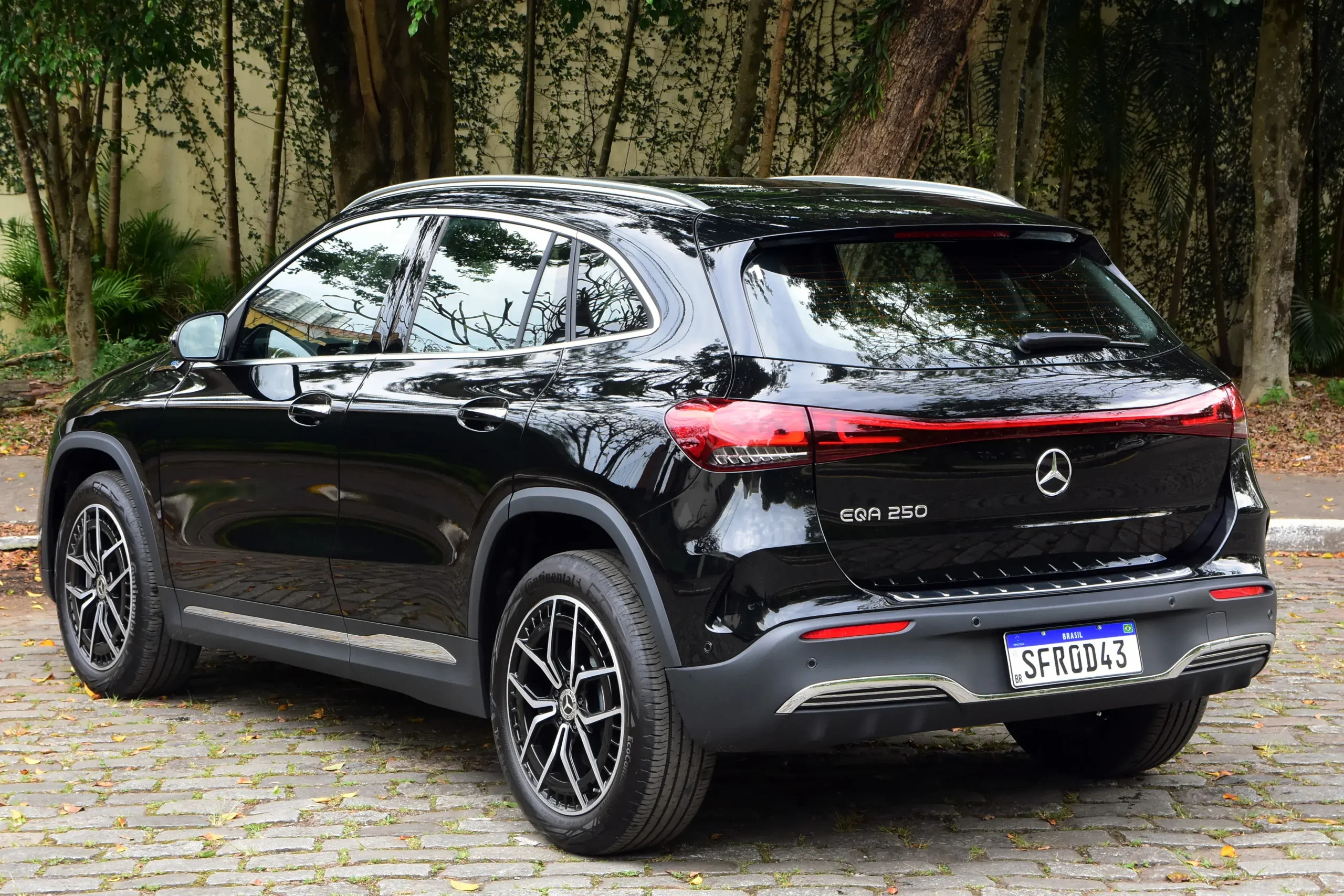 Teste: Mercedes-Benz EQA 250 entrega muito, mas cobra caro por isso