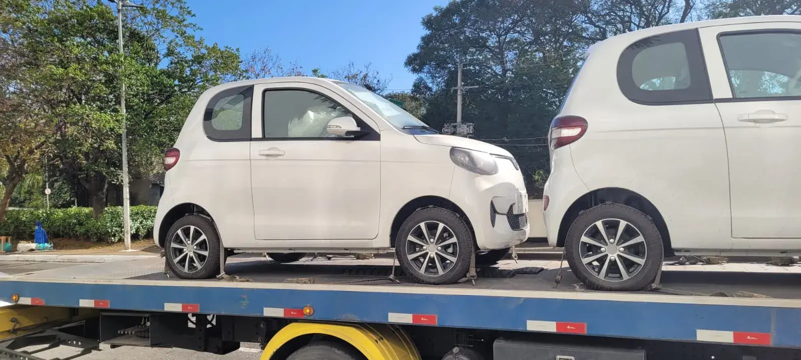 Carro elétrico de marca chinesa inédita no Brasil é flagrado em São ...