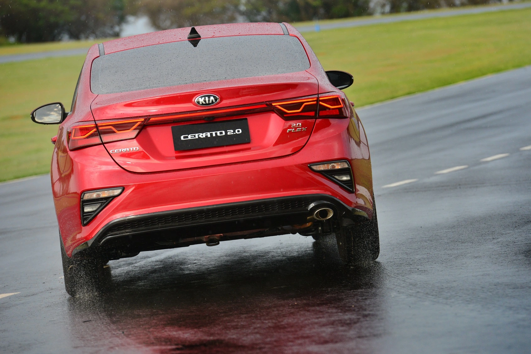 Kia Cerato sai de linha no Brasil | Webmotors