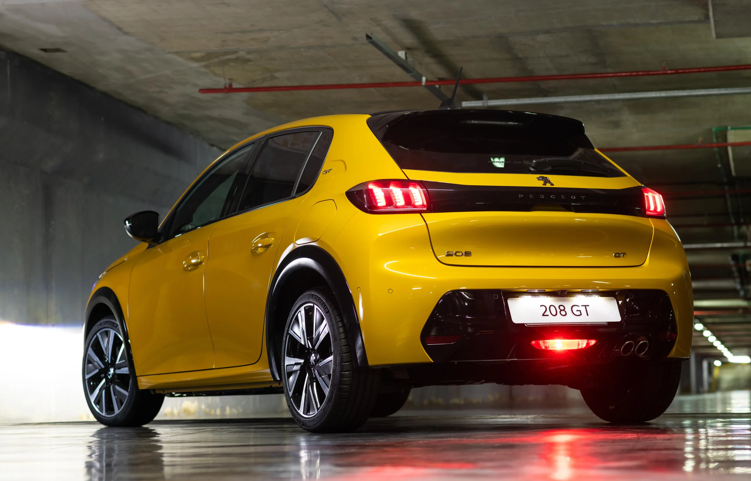 Peugeot 208: motor turbo do Pulse é tudo o que esse hatch merece