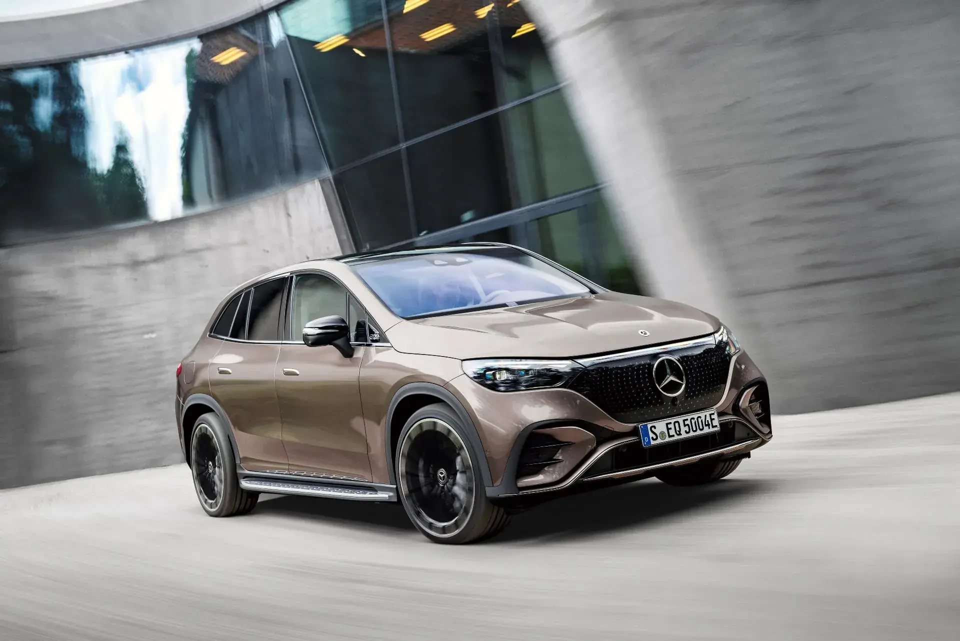 Mercedes anuncia dois novos SUVs elétricos para o Brasil já em setembro