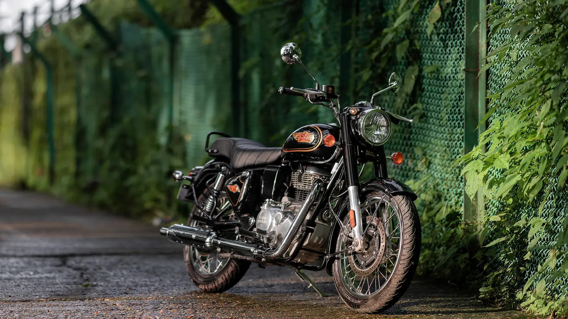 Royal Enfield lança mais uma moto com 350 cm³ | Webmotors