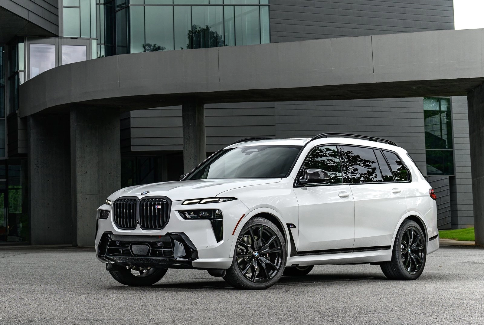 BMW confirma novo X7 no Brasil em outubro | Webmotors