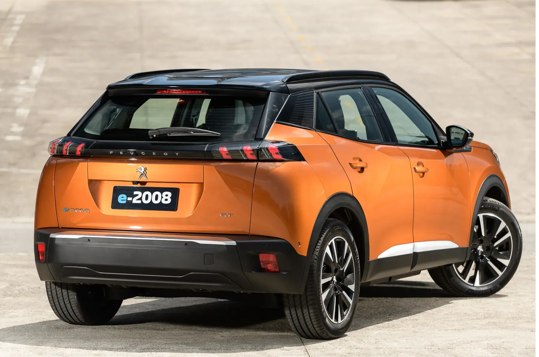 Peugeot e-2008 é o novo SUV elétrico mais barato do Brasil