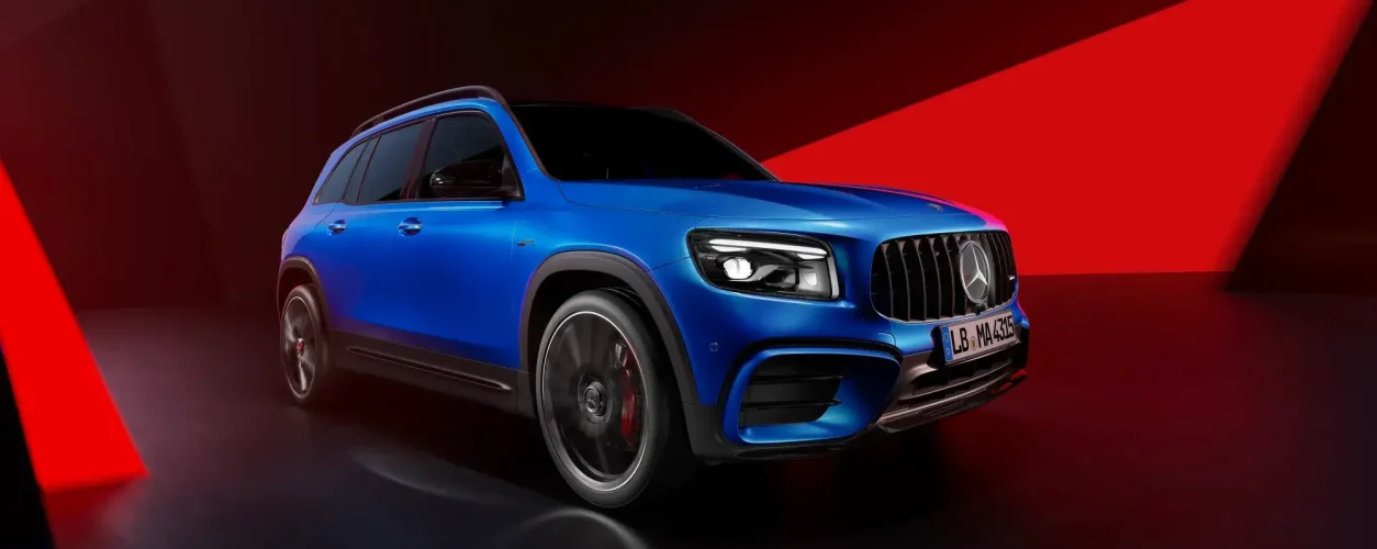 Mercedes-Benz apresenta novos SUVs compactos eletrificados no Brasil