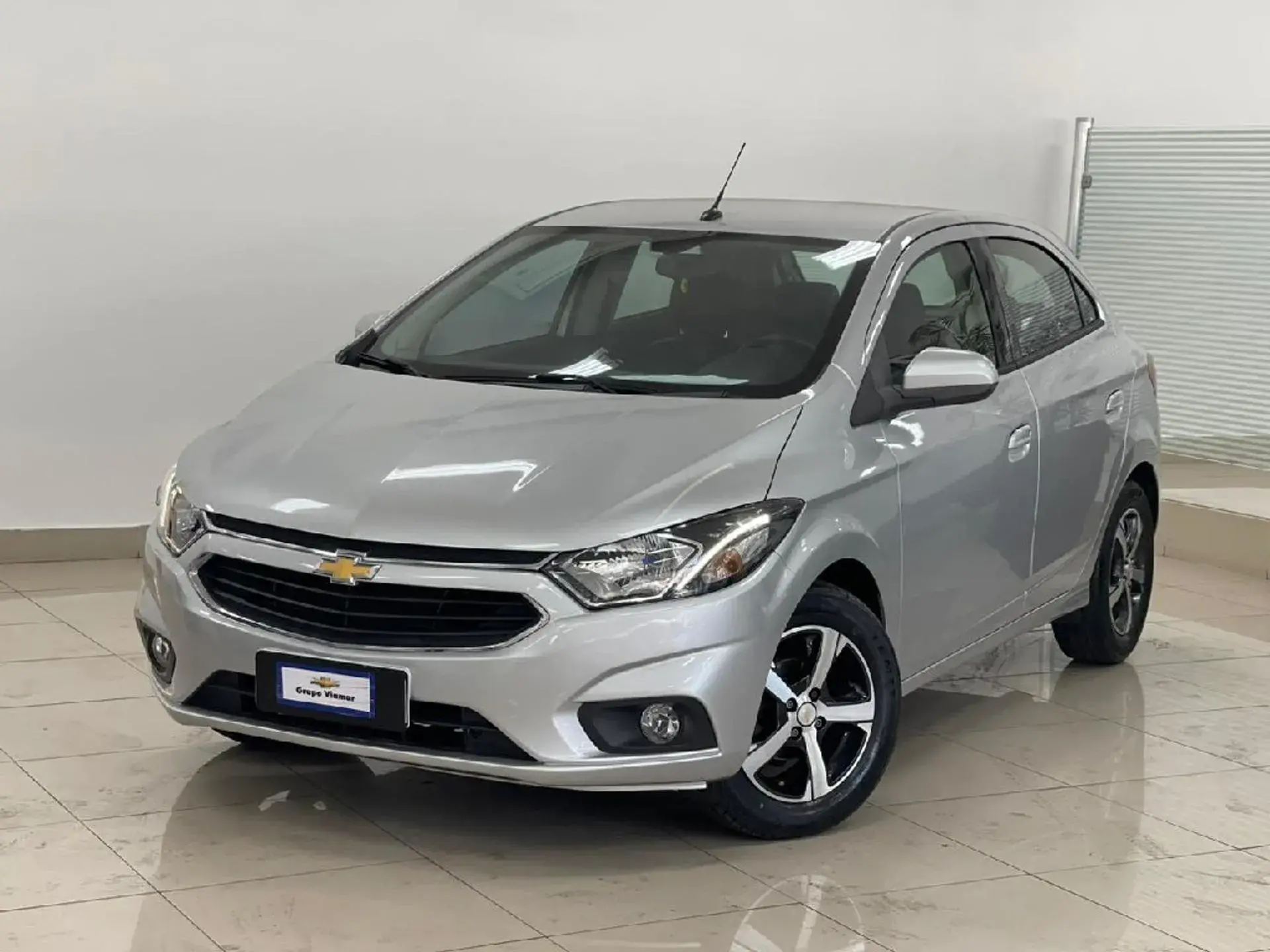 Chevrolet Onix: cinco versões bacanas da 1ª geração do compacto
