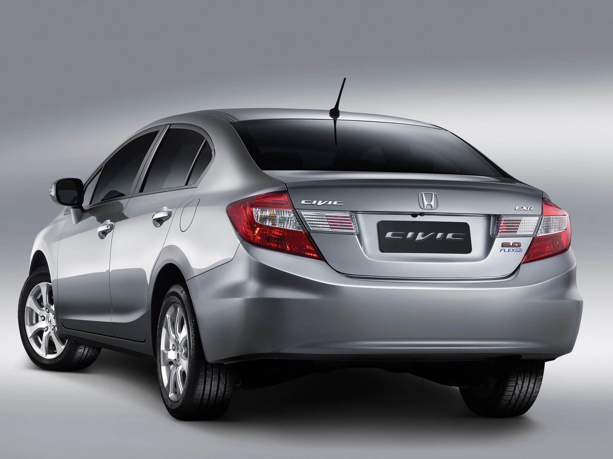 Usado Novo: Civic 9ª geração ainda é ótima opção | Webmotors