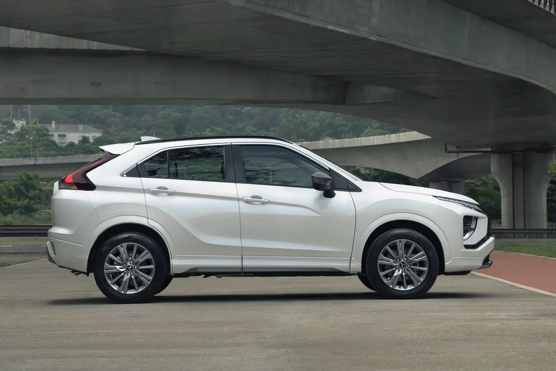 Mitsubishi Eclipse Cross ganha nova série especial | Webmotors