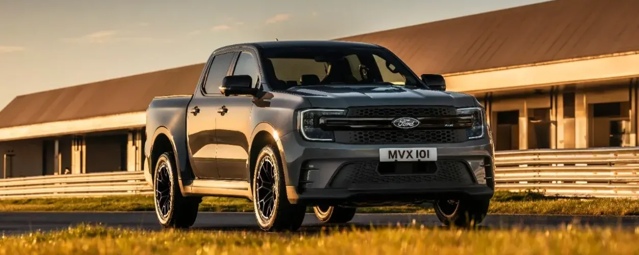 Ford Ranger vira picape esportiva e urbana na versão MS-RT