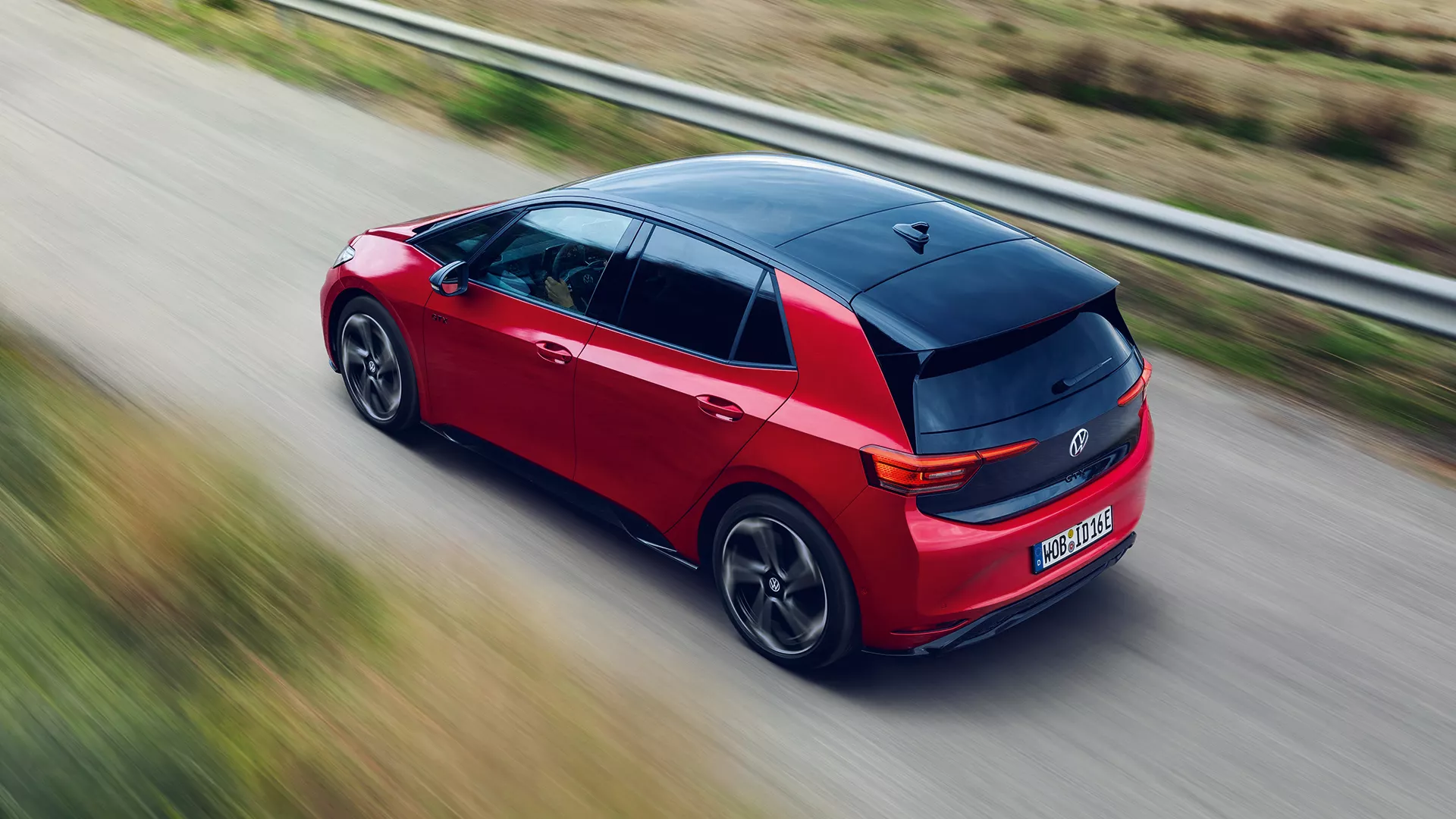 Elétrico da Volkswagen dá poeira até no Golf GTI | Webmotors