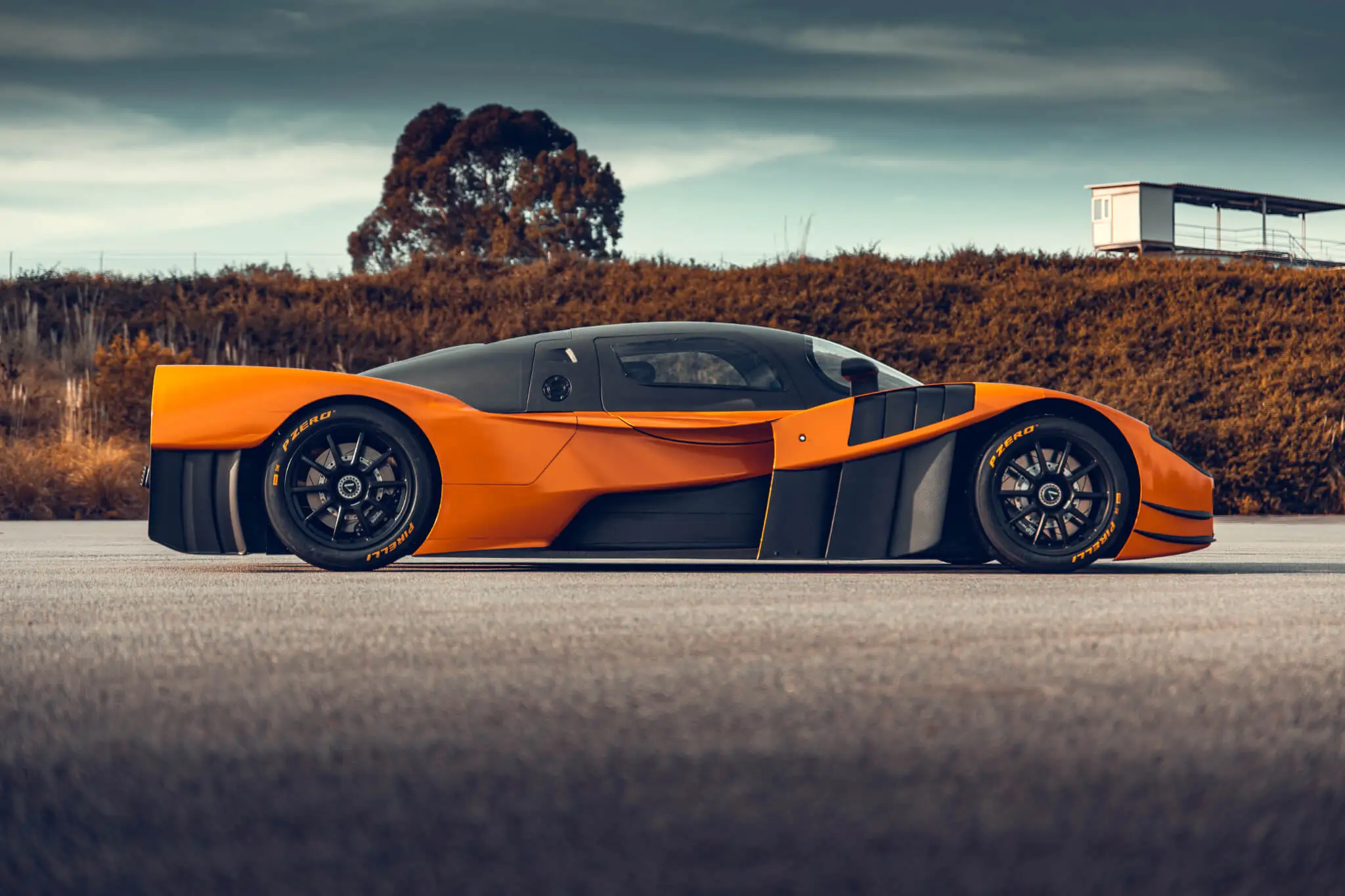 Adamastor Fúria é superesportivo português de 650 cv; preço impressiona