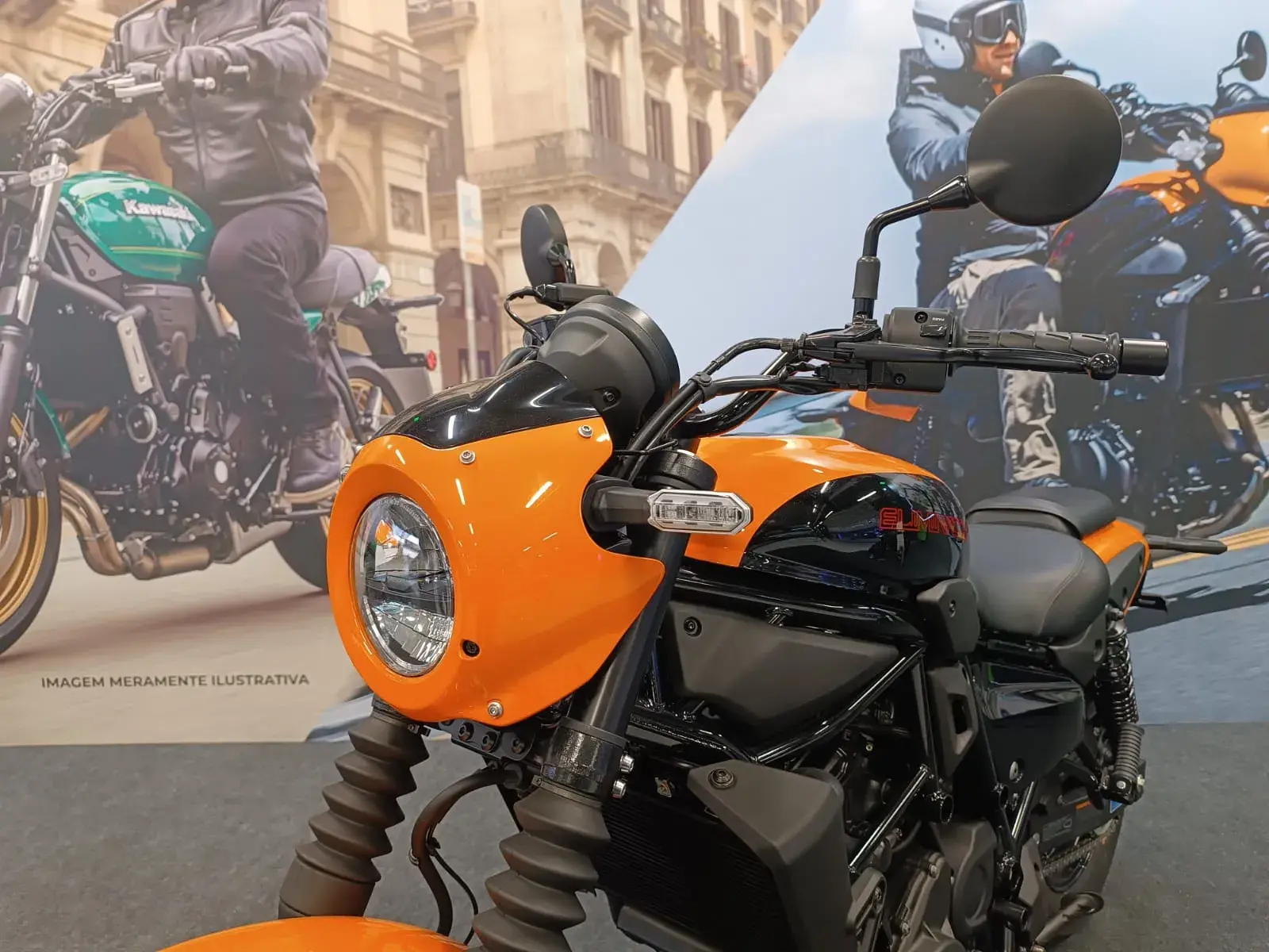 Kawasaki Eliminator 500: pilotamos a nova custom