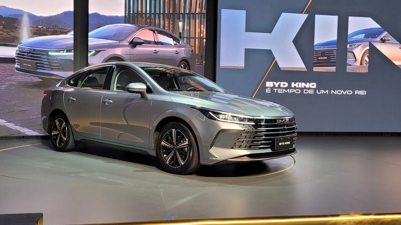 BYD King é lançado oficialmente e preço surpreende