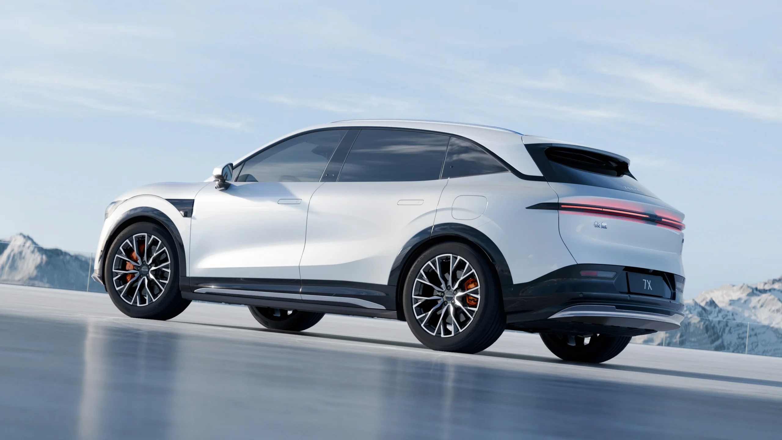 Cotado para o Brasil, novo Zeekr 7X aparece sem disfarces