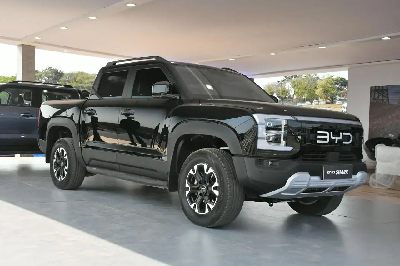 Aceleramos a grandalhona BYD Shark no Brasil, e a primeira impressão é ...