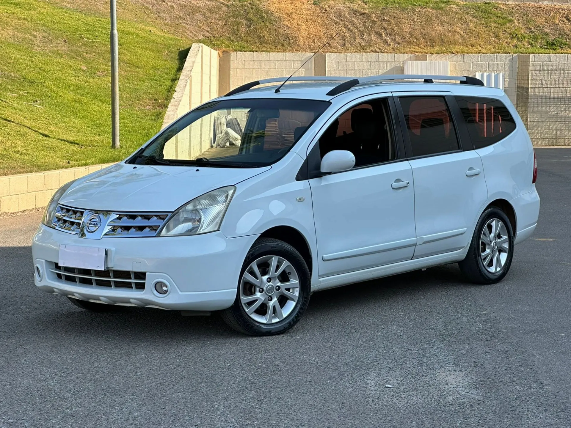 5 minivans com sete lugares por menos de R$ 85 mil