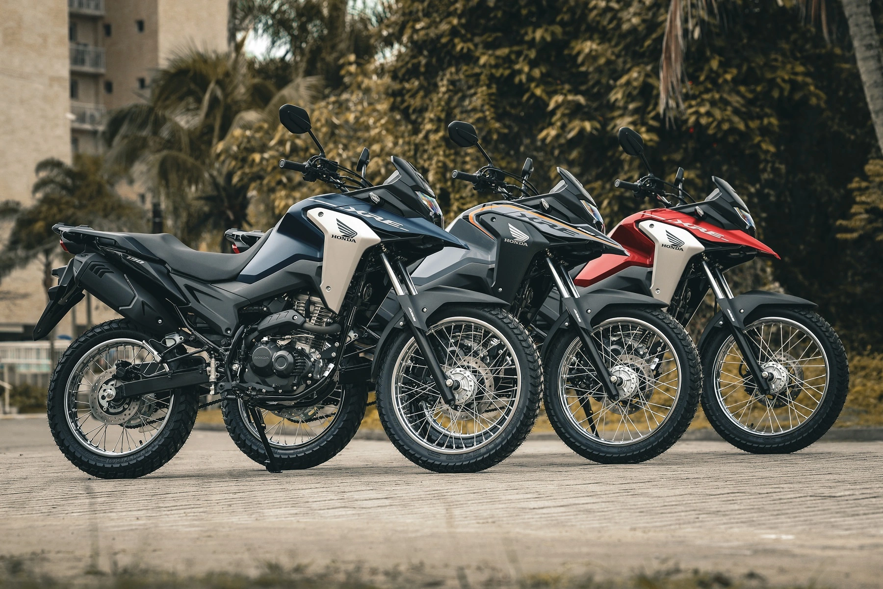 Achou que ela ia embora? Que nada: Honda XRE 190 chega à linha 2025