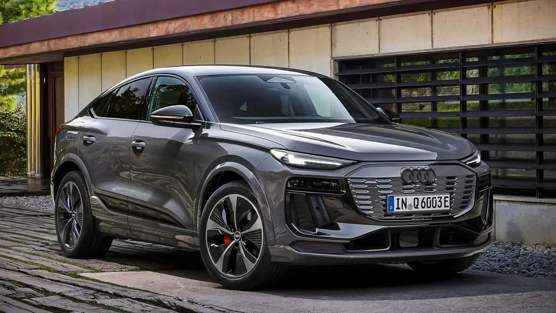 Novo Audi Q6 Sportback e-tron tem visual incrível