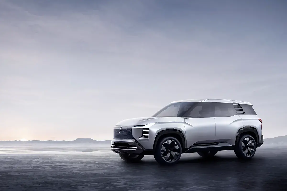 DST Concept aparece na Ásia como o Jeep Commander da Mitsubishi