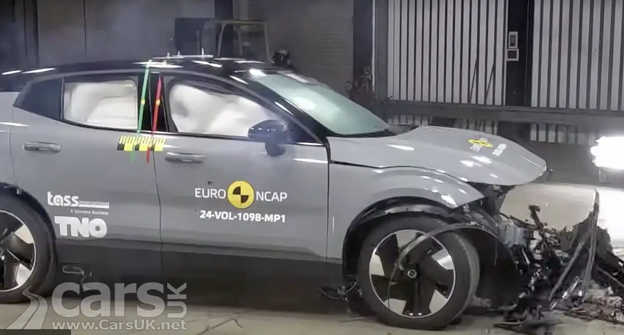 Volvo EX30 recebe cinco estrelas em crash-test