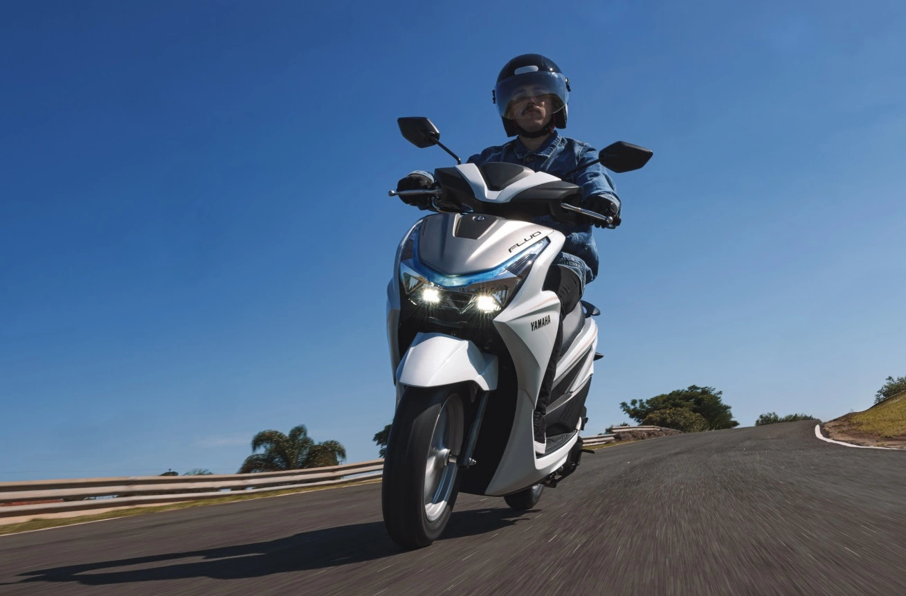 Yamaha surpreende e lança primeiro scooter híbrido do Brasil