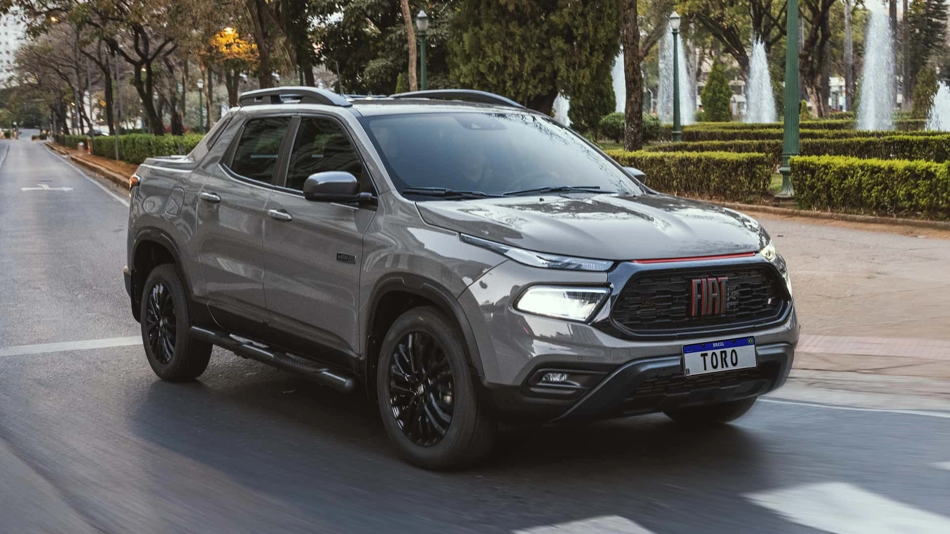 Fiat Toro Ultra volta ao mercado e agora é flex. Confira equipamentos e ...