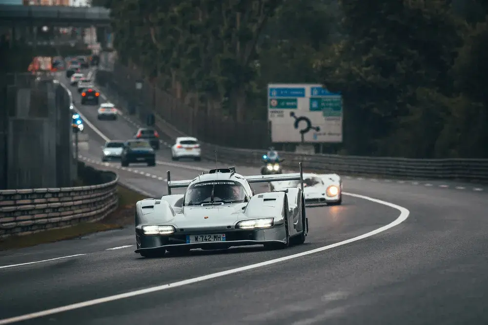 Porsche 963 RSP: um carro de pista feito para rodar em vias públicas