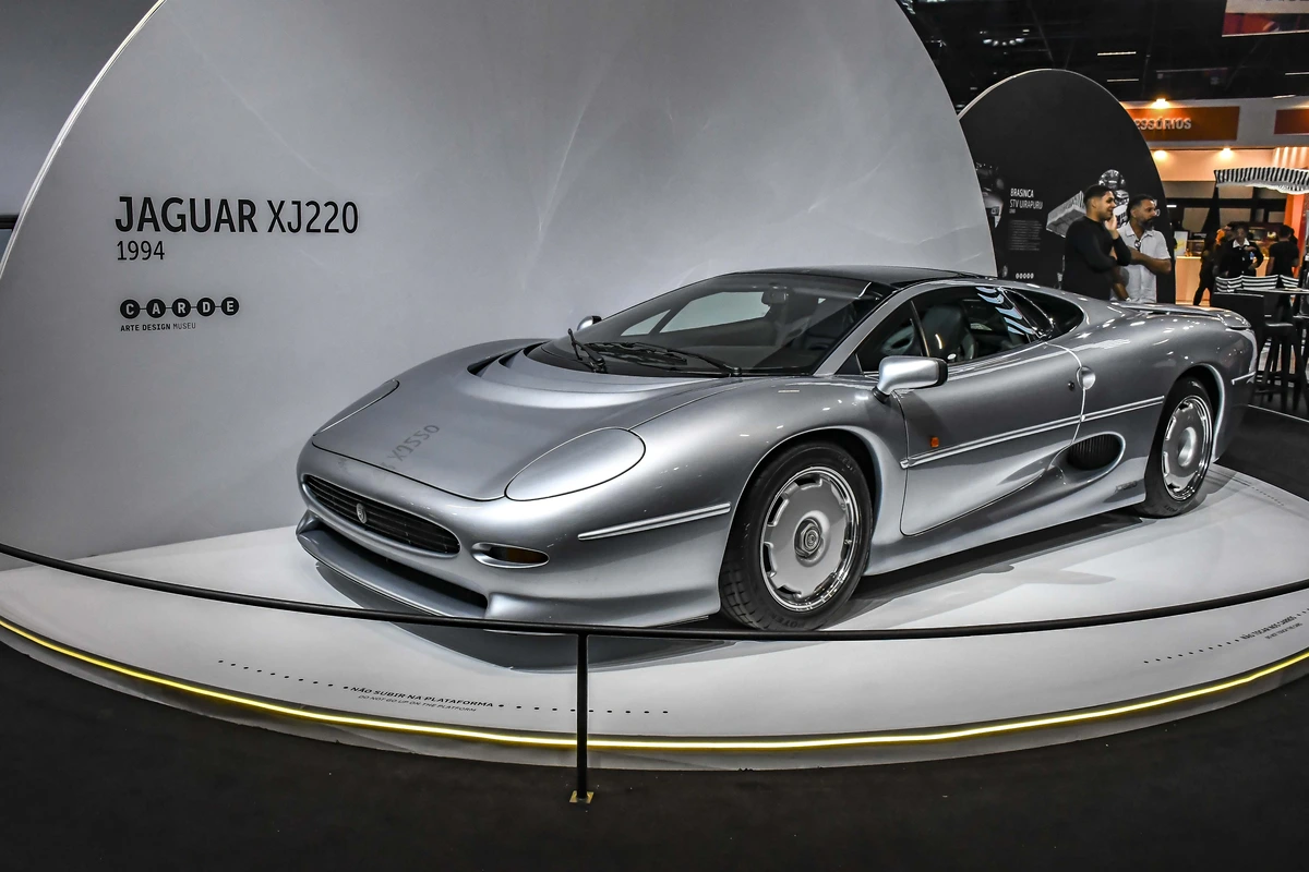 Salão do Automóvel é uma deliciosa viagem no tempo