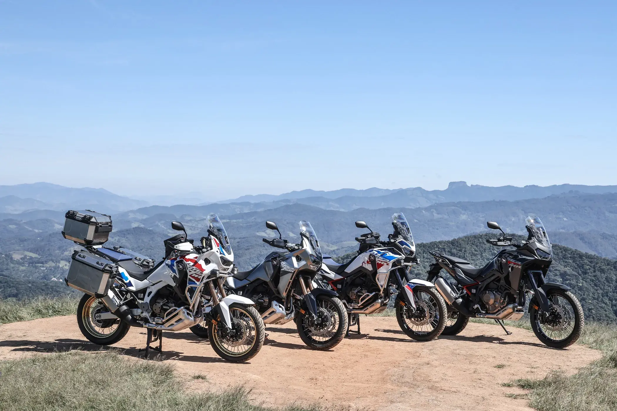 Honda CRF 1100L Africa Twin 2026 chega em janeiro